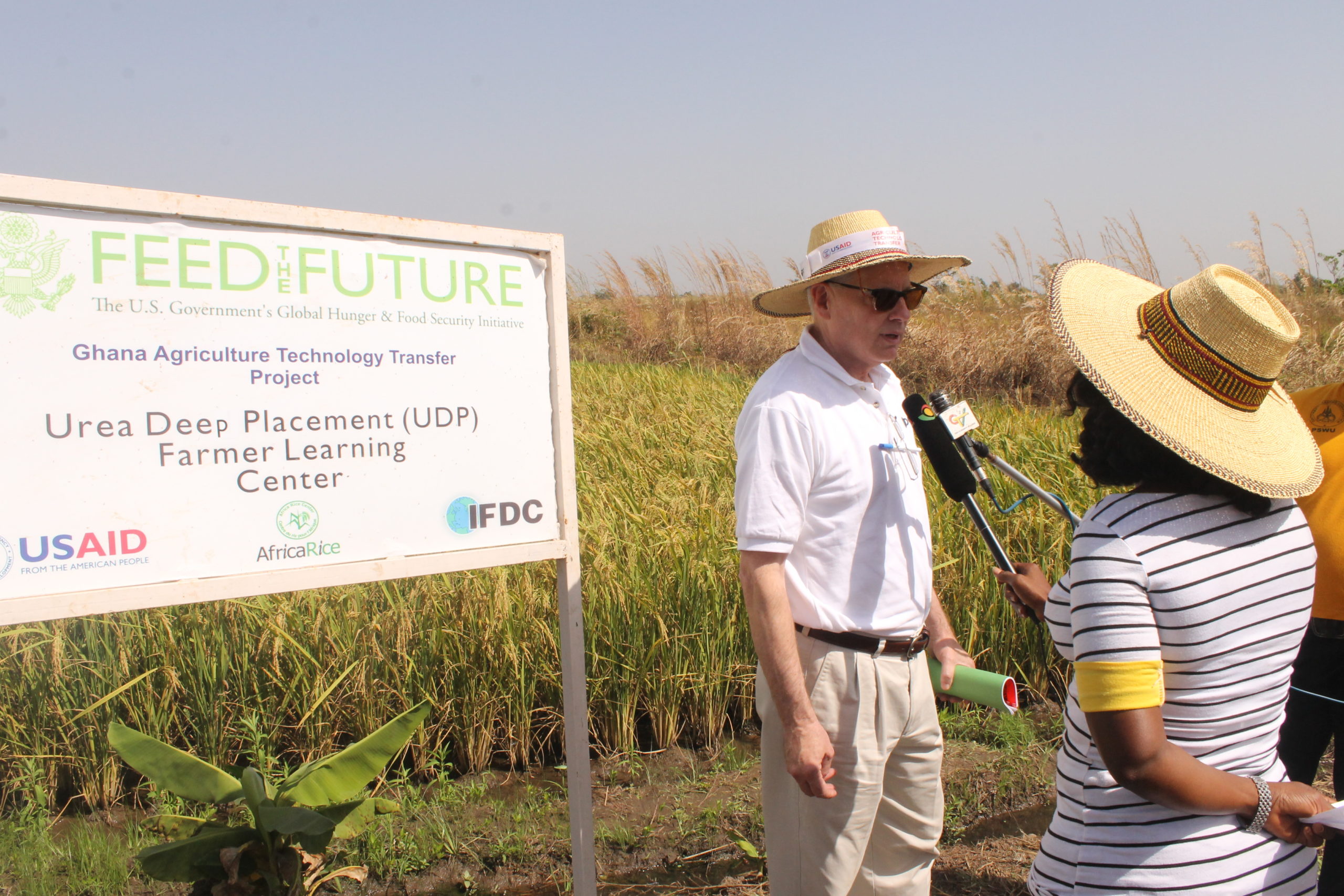 Photo Gallery: Scott Angle Visits IFDC Projects in Kenya and Ghana - IFDC