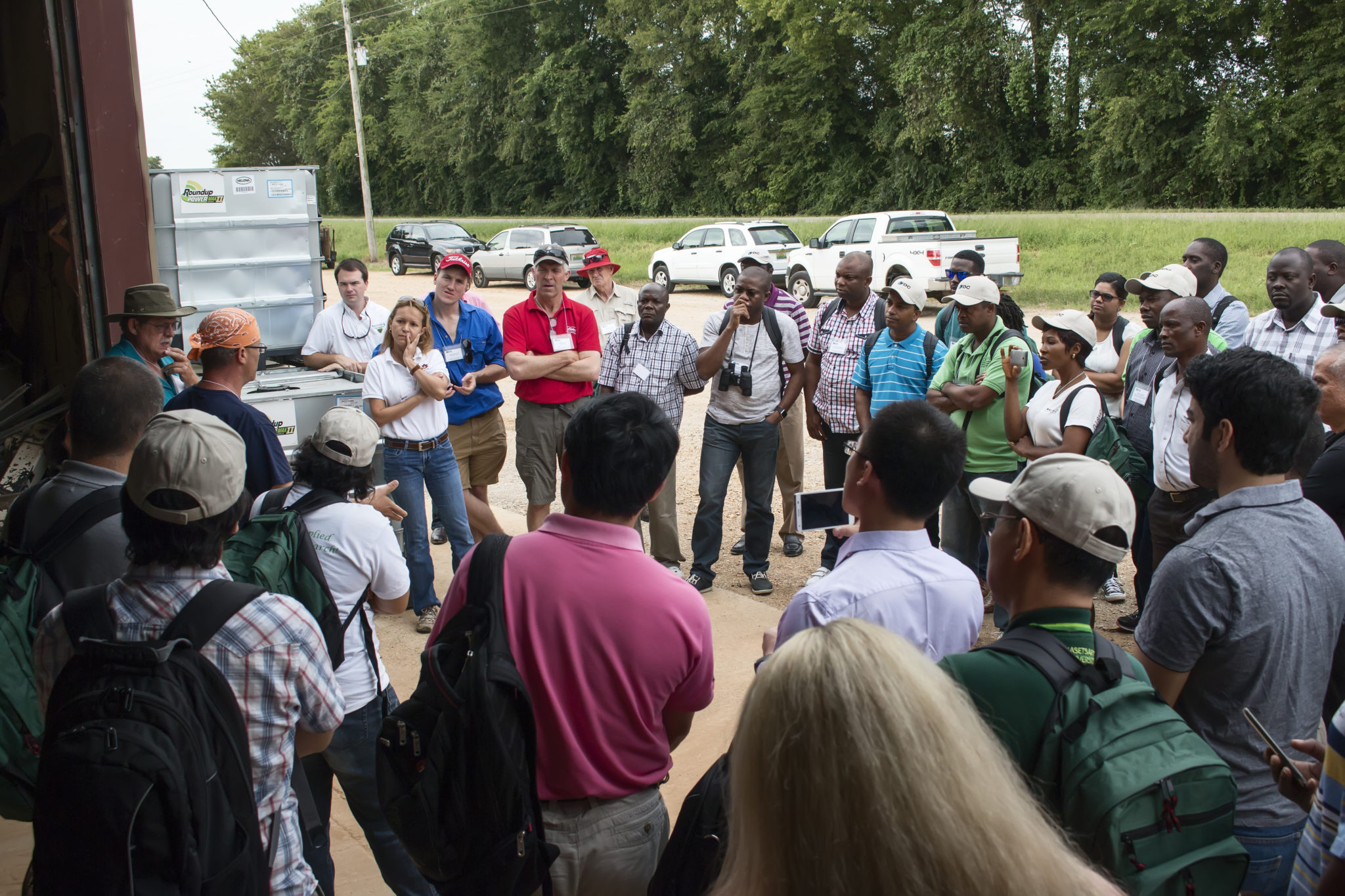 Visitors on IFDC tour learn about farming technology - IFDC