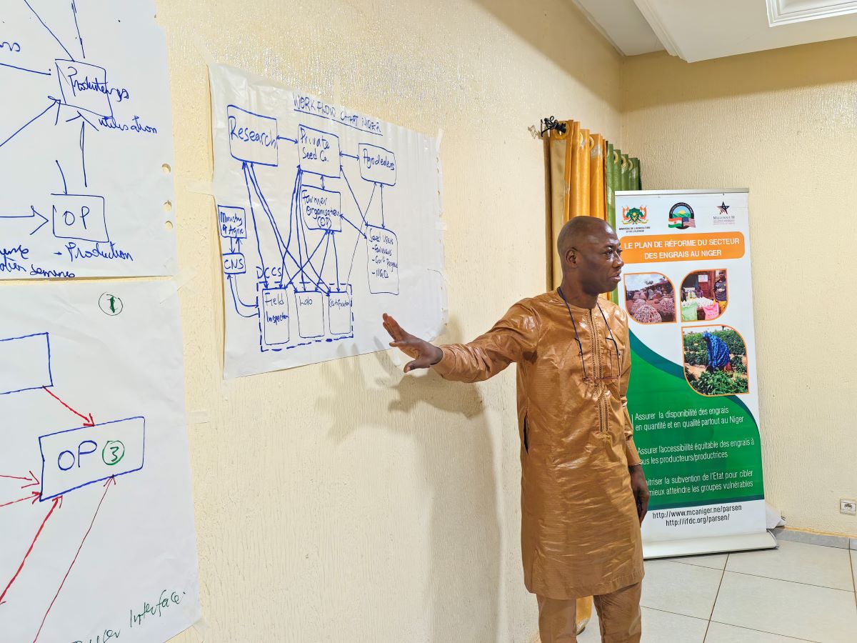 Adapting a Digital Seed Tracking and Traceability System to the ...